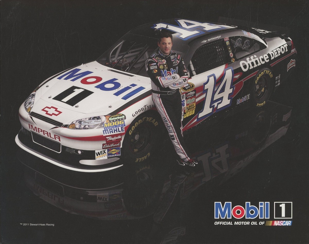 Tony Stewart Mobil 1 Tony Stewart 2016 Mobil 1 1:64 Nascar Diecast