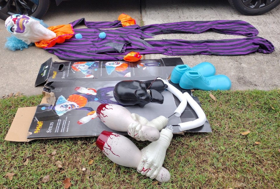 Spirit Halloween Stilts Animatronic clown REPLASEMENT CLOTHES/ COSTUME ...