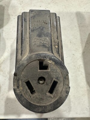 EAGLE OUTLET 30A 125/250V STRAIGHT BLADE RECEPTACLE W143 | eBay