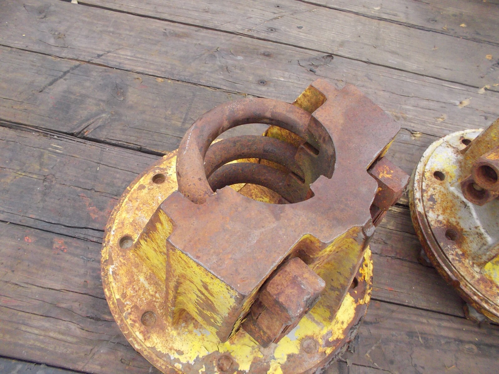 Universal Tractor 9 bolt rear wheel keyed hubs hub rim to 3 1/2" drive ...