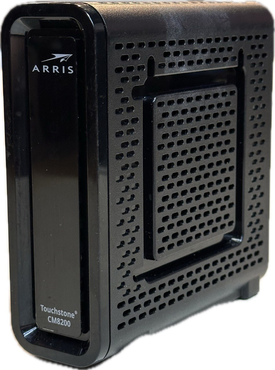 ARRIS Touchstone CM8200A DOCSIS 3.1 Ultra Fast Cable Modem - Black ...