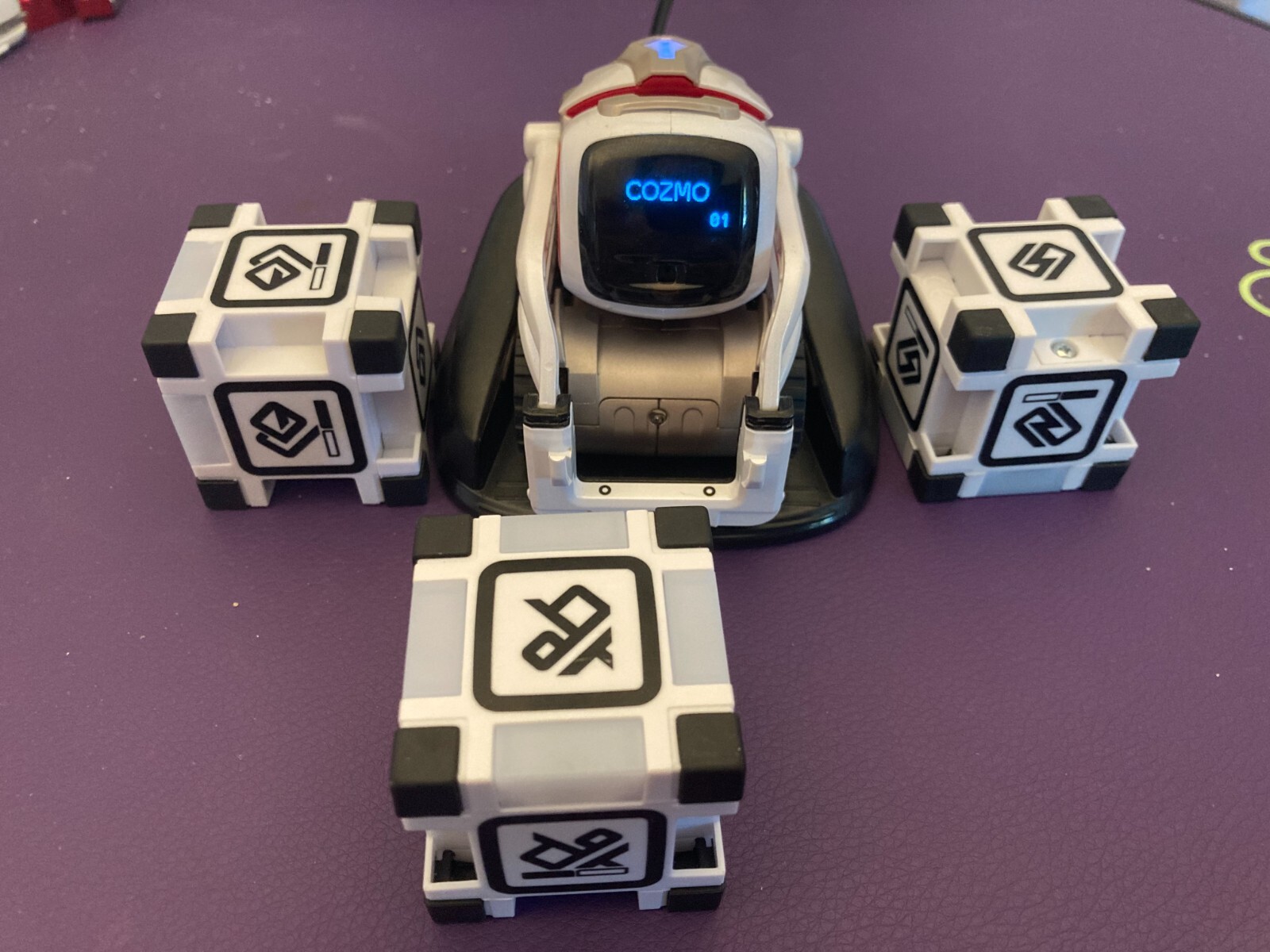 Anki Cozmo Robot Used. Charger, robot and cubes. Batteries not included 810559020707| eBay