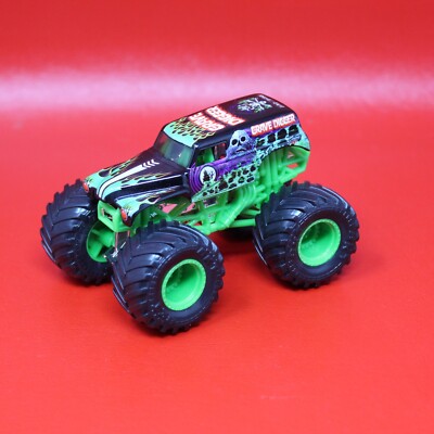 Monster Jam Grave Digger Black Green Rim 1:64 Loose BKT Monster Truck ...