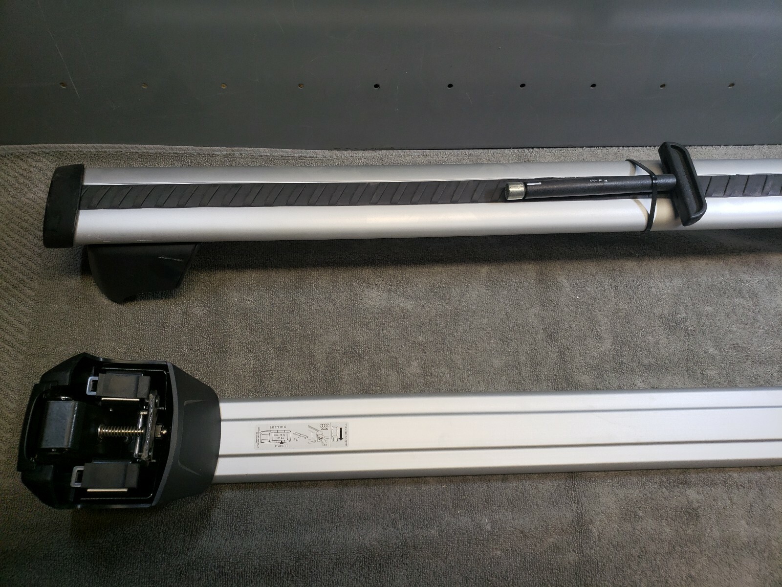 2009-2016 Audi Q5 Roof Rack Cross Bar Set 8R0071151 | Genuine OEM ...