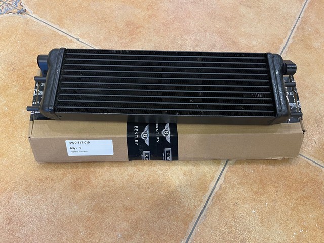 Bentley CONTINENTAL Supersports Convertible Gear Oil Cooler 4W0317019A ...
