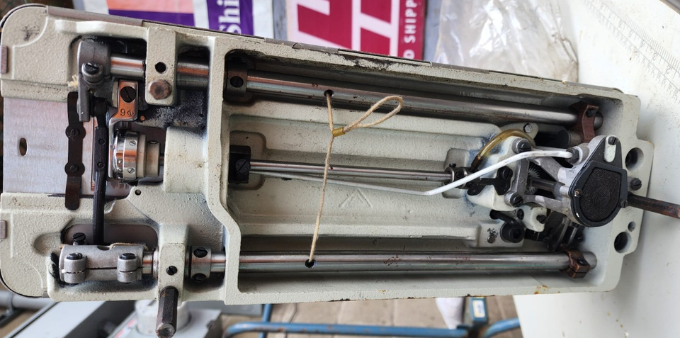 Consew 7360R-2SS Single Needle Lockstitch Sewing Machine ,Table and ...