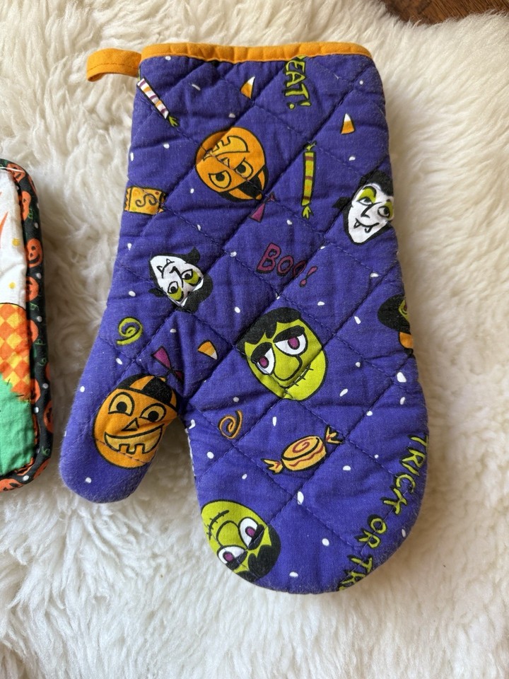 2 Vintage Halloween Pot Holder Retro Oven Mitt Witch Pumpkin Ghost ...