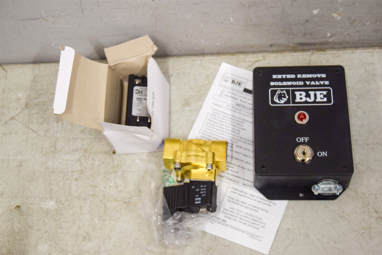 BJE 007630 Keyed Remote Air Solenoid Valve System Control (no key)(S14 ...