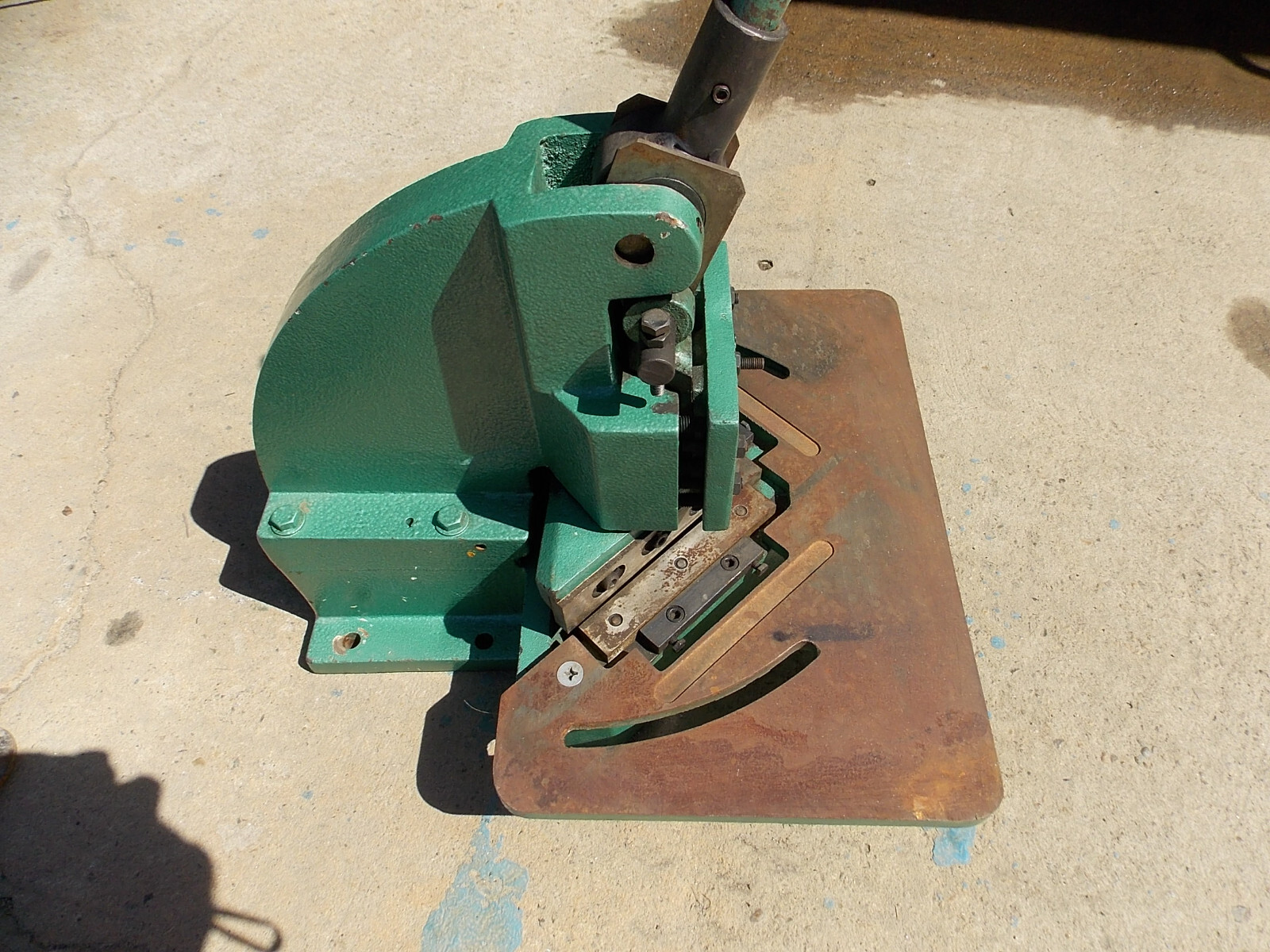 4 TON SHEAR 6" CORNER NOTCHER SHEET METAL CUTTING TOOL good lightly ...