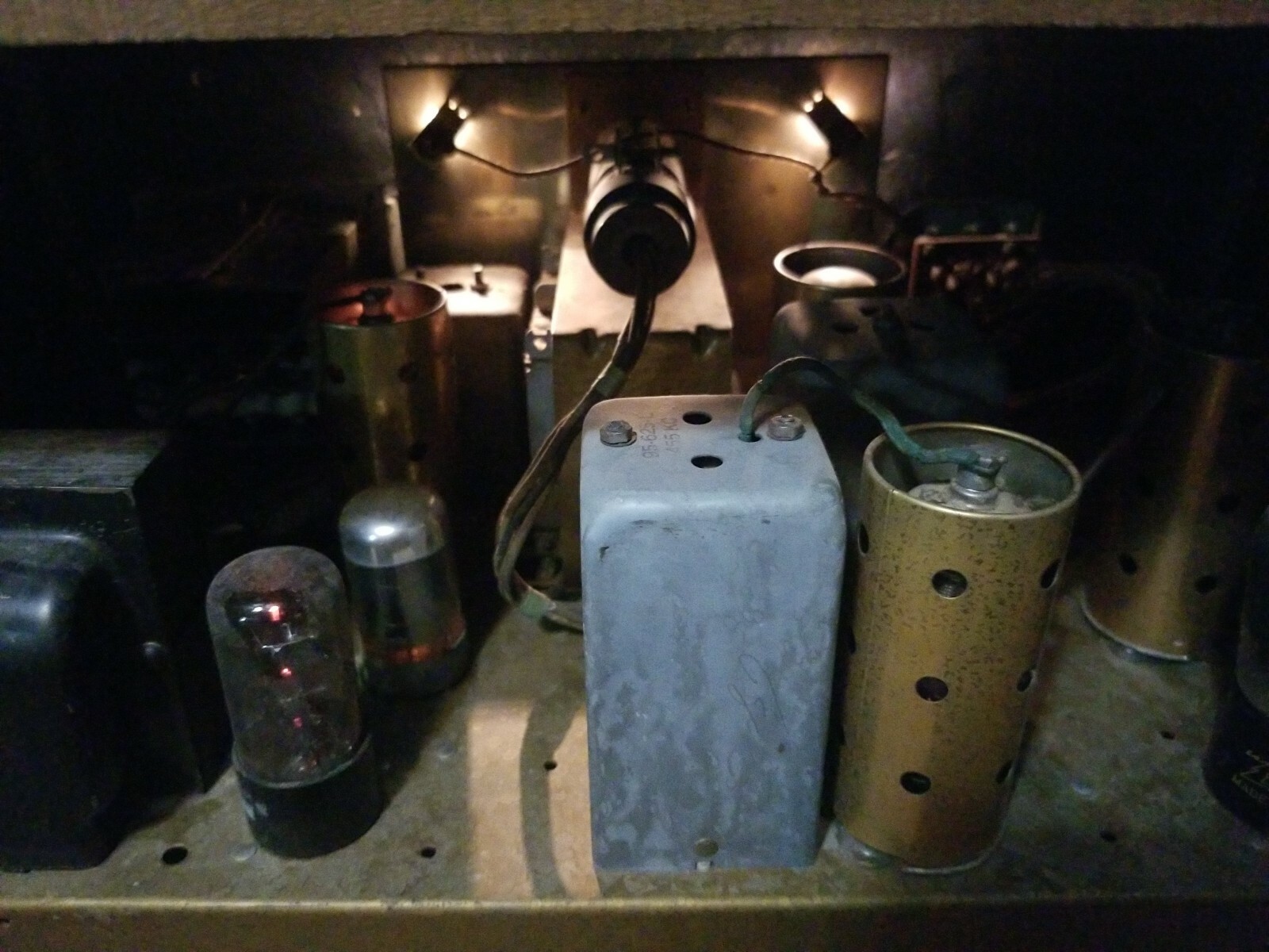 1939 ZENITH Console Radio 5808 with 8-S-463 Chassis & INSTRUCTIONS ...