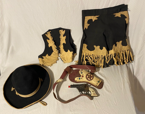 Vintage Gene Autry Cowboy Outfit and Cap Gun Holster Set X-26 | eBay