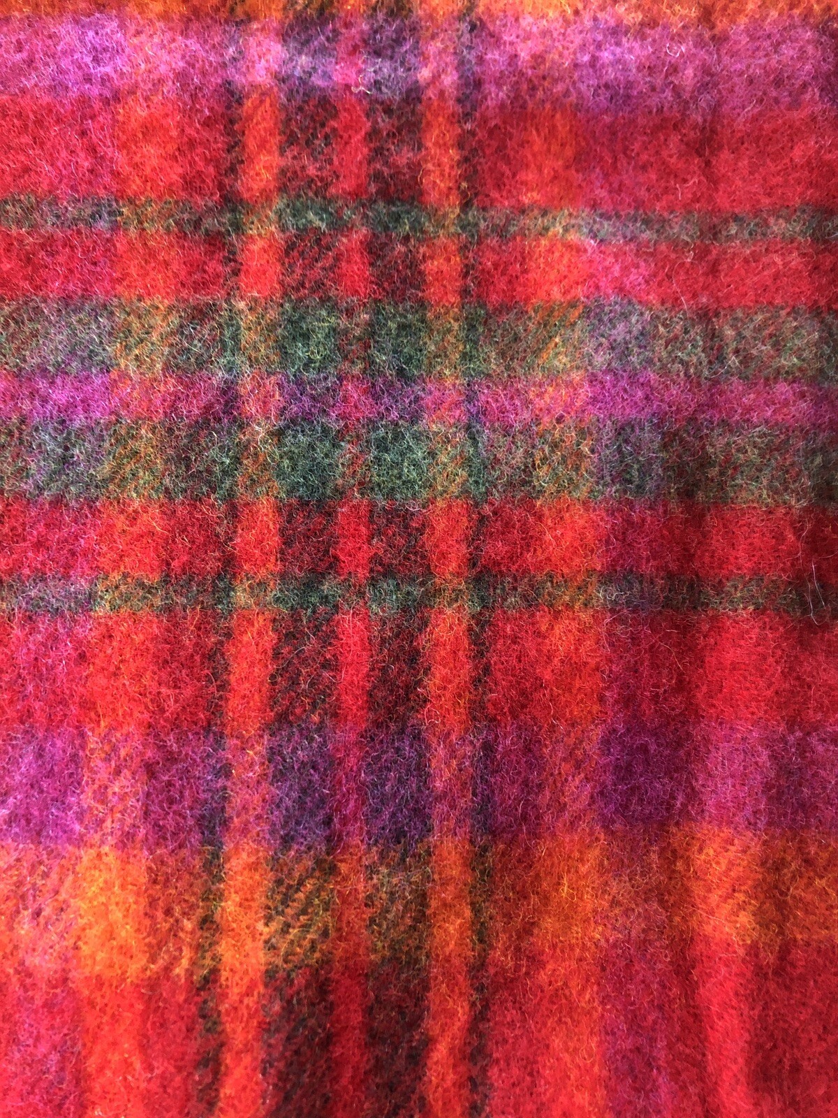 Vintage John Hanly Irish Lambswool Woman's Scarf Rasp… - Gem