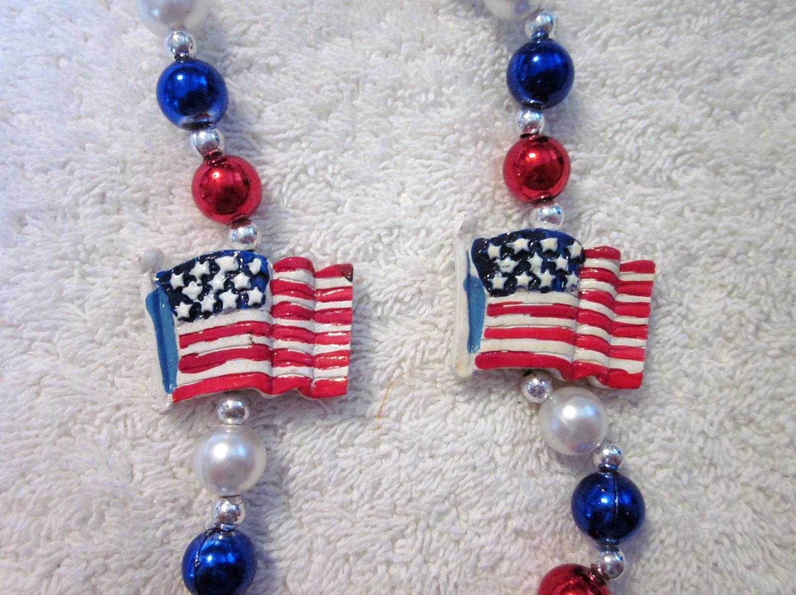 PATRIOTIC "STATUE of LIBERTY" MARDI GRAS RWB NECKLACE BEAD LADY FLAGS ...