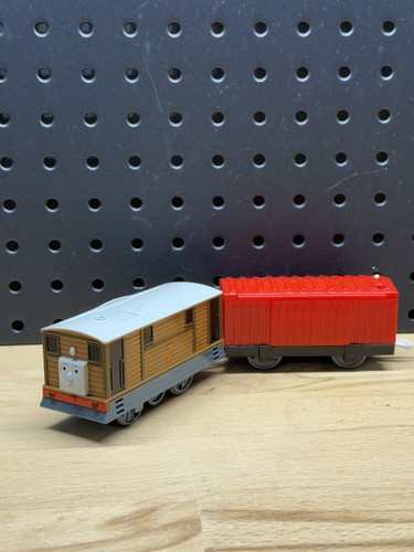 TOMY Trackmaster Thomas & Friends "TALKING TOBY" WORKING Motorized ...