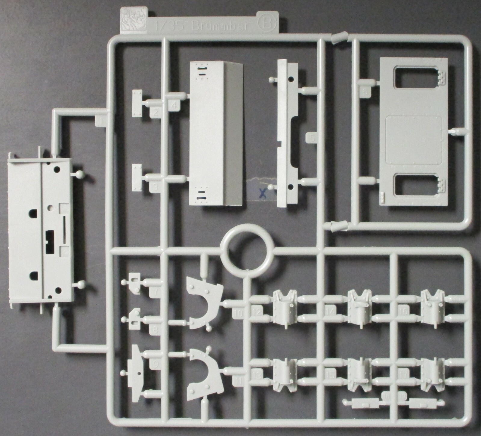 Dragon 1/35 Sd.Kfz.167 StuG.IV Last Production - Parts Tree B from Kit ...