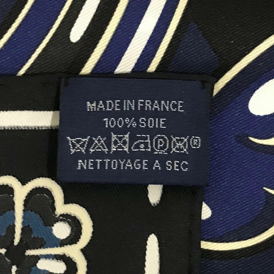 HERMES Carre 70 Silk Scarf CANDY LIBRIS Navy W/Tags No Box Used. | eBay ...