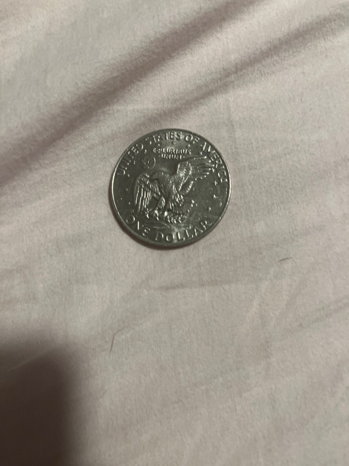 Vintage 1977 One Dollar Liberty Eisenhower Coin Flying Eagle Authentic ...