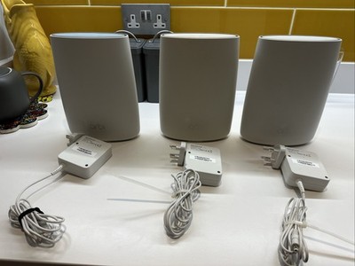 Netgear Orbi RBR50 Router + 2x RBS50 Satellites. Whole Home WiFi System ...