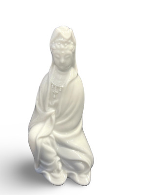 Elegant Porcelain Guanyin Figurine - Serene Goddess of Mercy Statue ...