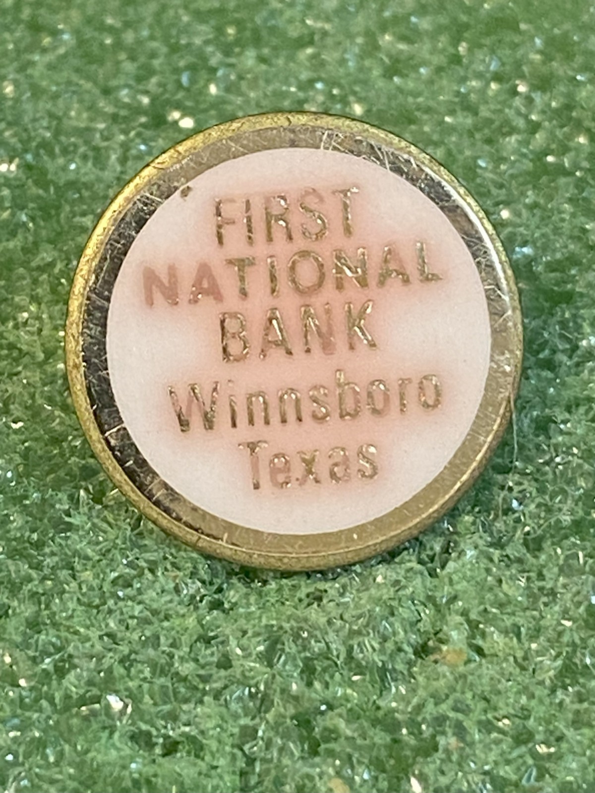 VINTAGE FIRST NATIONAL BANK WINNSBORO TX LAPEL PIN | eBay