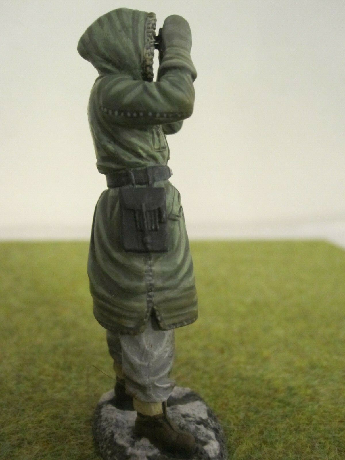 War Park - World War II German LSSAH Officer with Binoculars KH004 ...