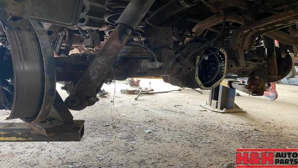 Rear Axle 4 Door 2WD Drum Brakes 4.30 Ratio S7C Fits 98-04 ISUZU RODEO ...