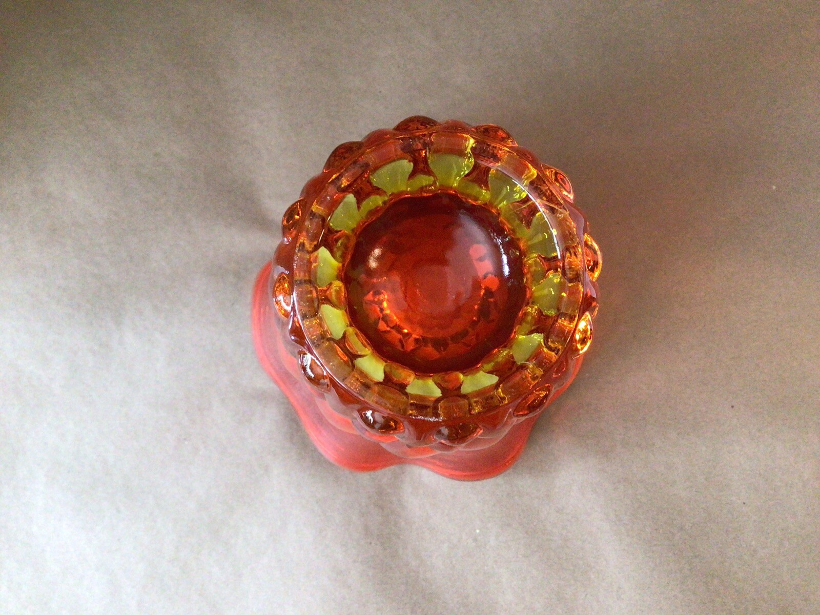 VIKING EPIC *PERSIMMON* PULLED BUBBLE 9 7/8” GLASS RUFFLE SWUNG VASE ...