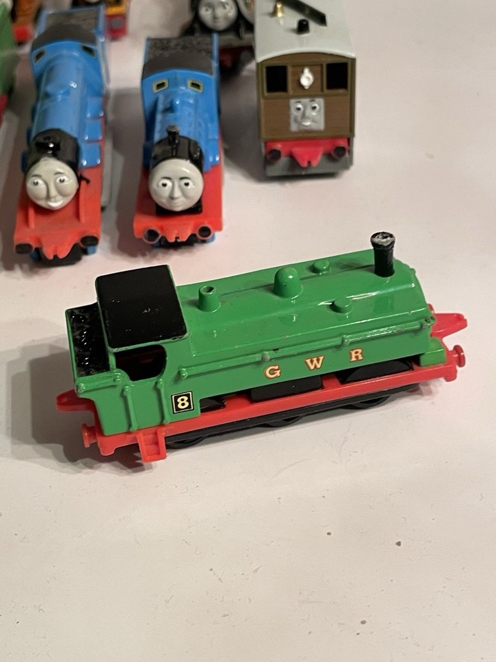 ERTL Thomas The Tank Engine Lot Main 8 Plus Emily (broken), Daisy, Duke ...