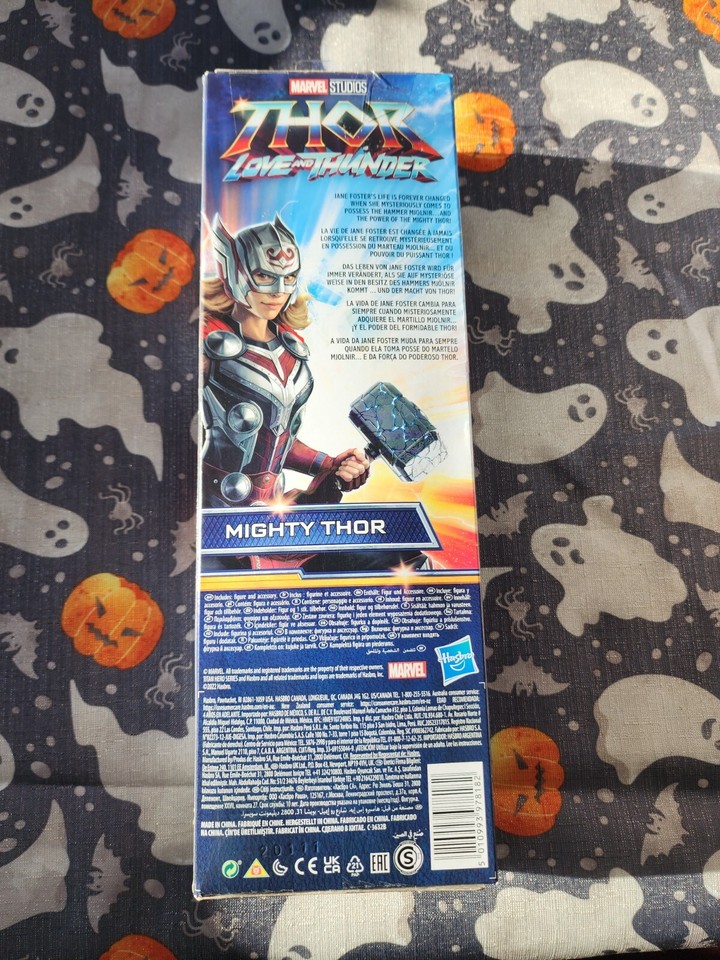 Marvel Titan Hero Series Thor Love and Thunder - Mighty Thor 12" Action ...