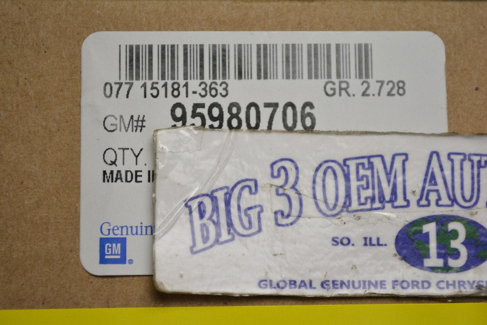 2011-2014 Chevrolet Cruze LH Driver Side Front Fog Lamp Bezel new OEM ...