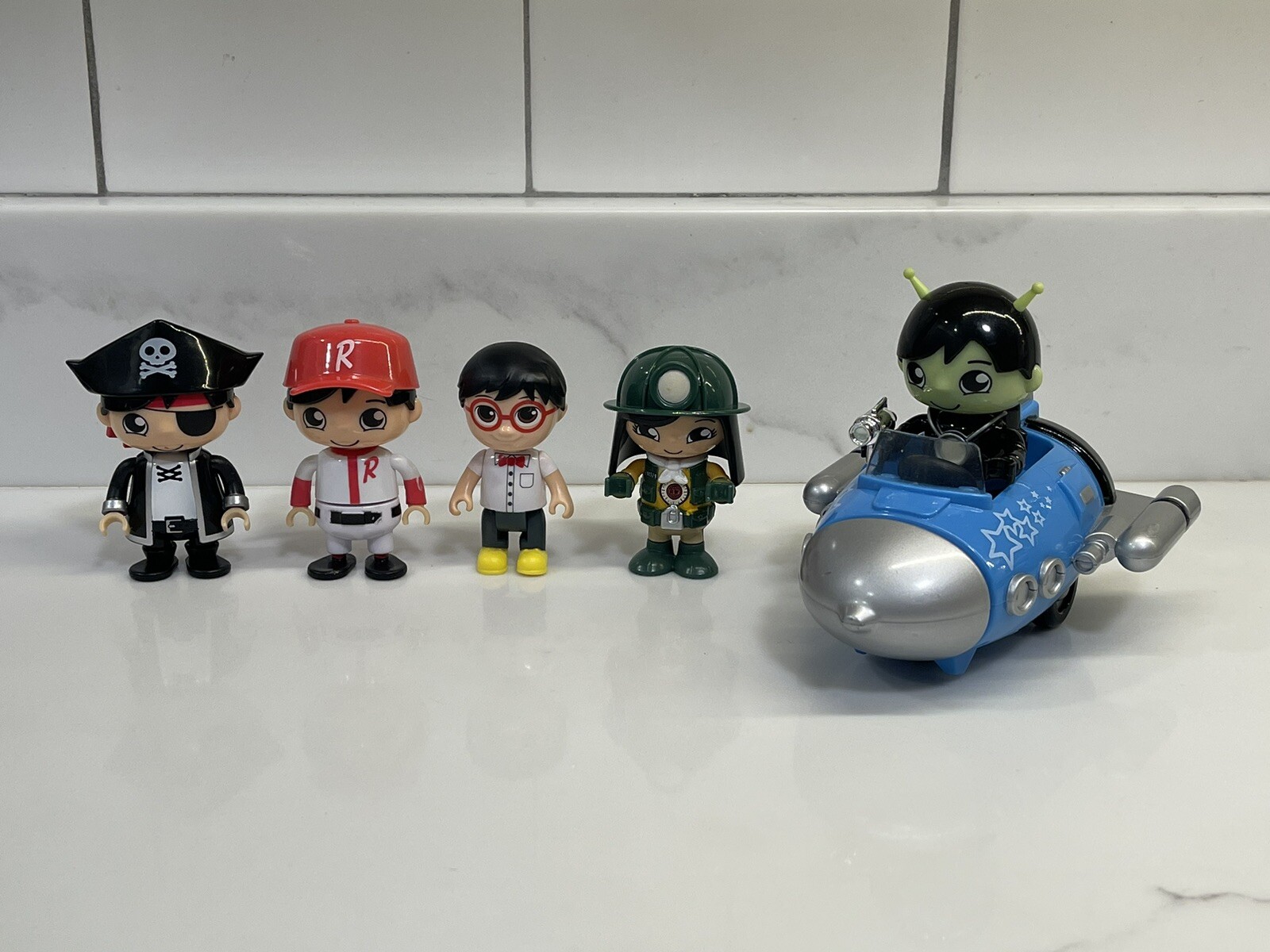 6 Ryan’s World Figure Toy Lot Pirate Alien Baseball Player | eBay