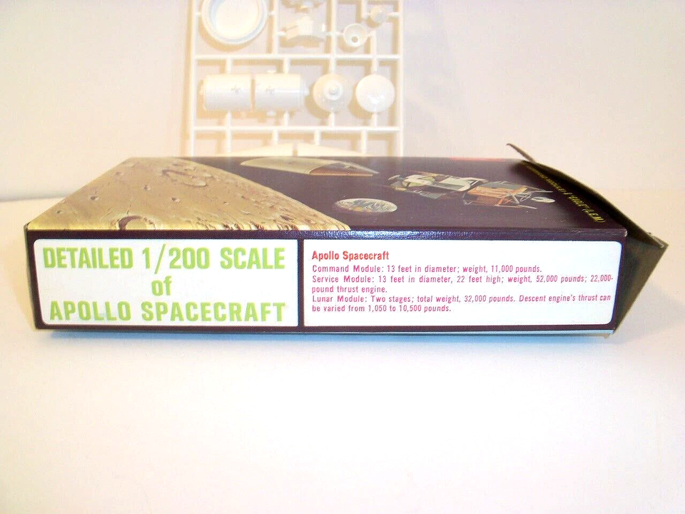 Vintage APOLLO SPACECRAFT KIT Eagle LEM & Columbia Command Module 1:200 ...