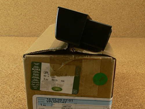 GENUINE LAND ROVER SIDE STEP END CAP REAR LH RANGE ROVER 13 SPORT 14 ...