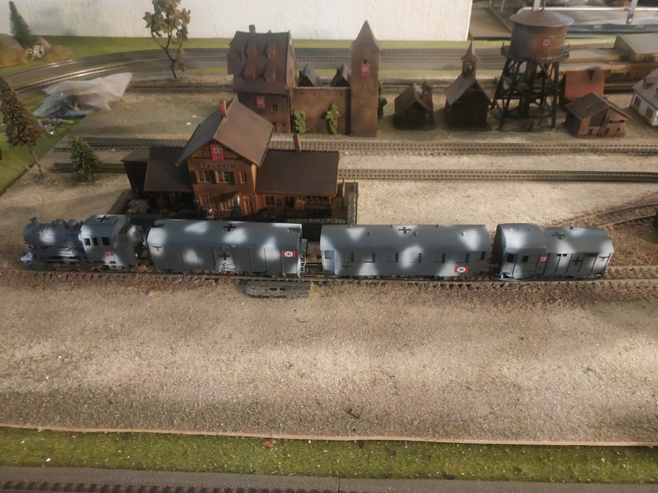 MARKLIN - PIKO, DUMMY - NON WORKING WWII MILITARY TRAIN SET, SCALE HO ...