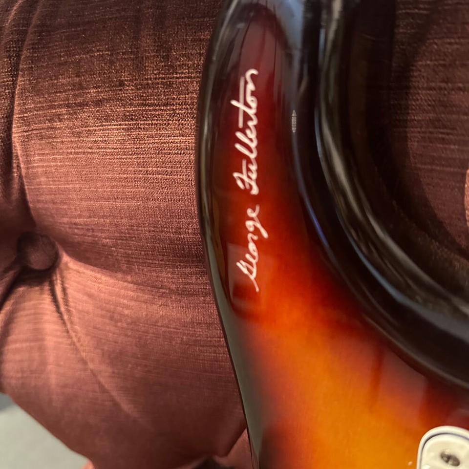 G&L George Fullerton Signature Strat Electric Guitar w/ Case (Pre-Owned ...