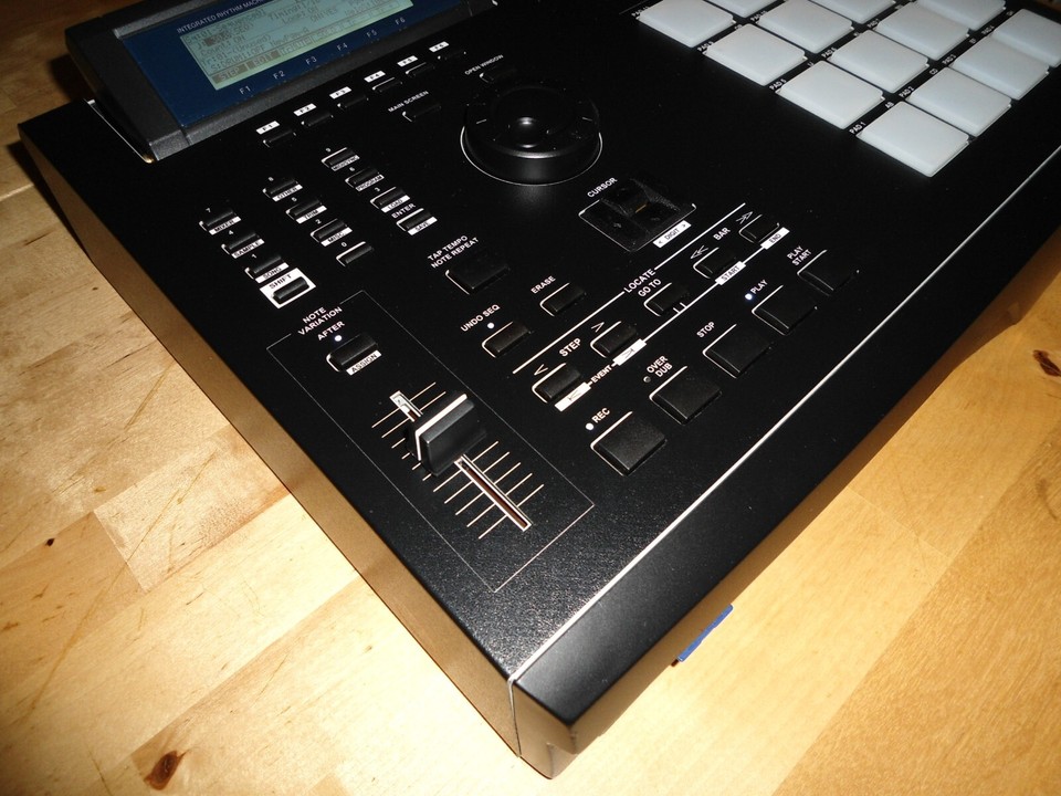 Akai MPC 2000XL Custom Black w/White LEDs & Clear PADs 1GB SCSI SD ...