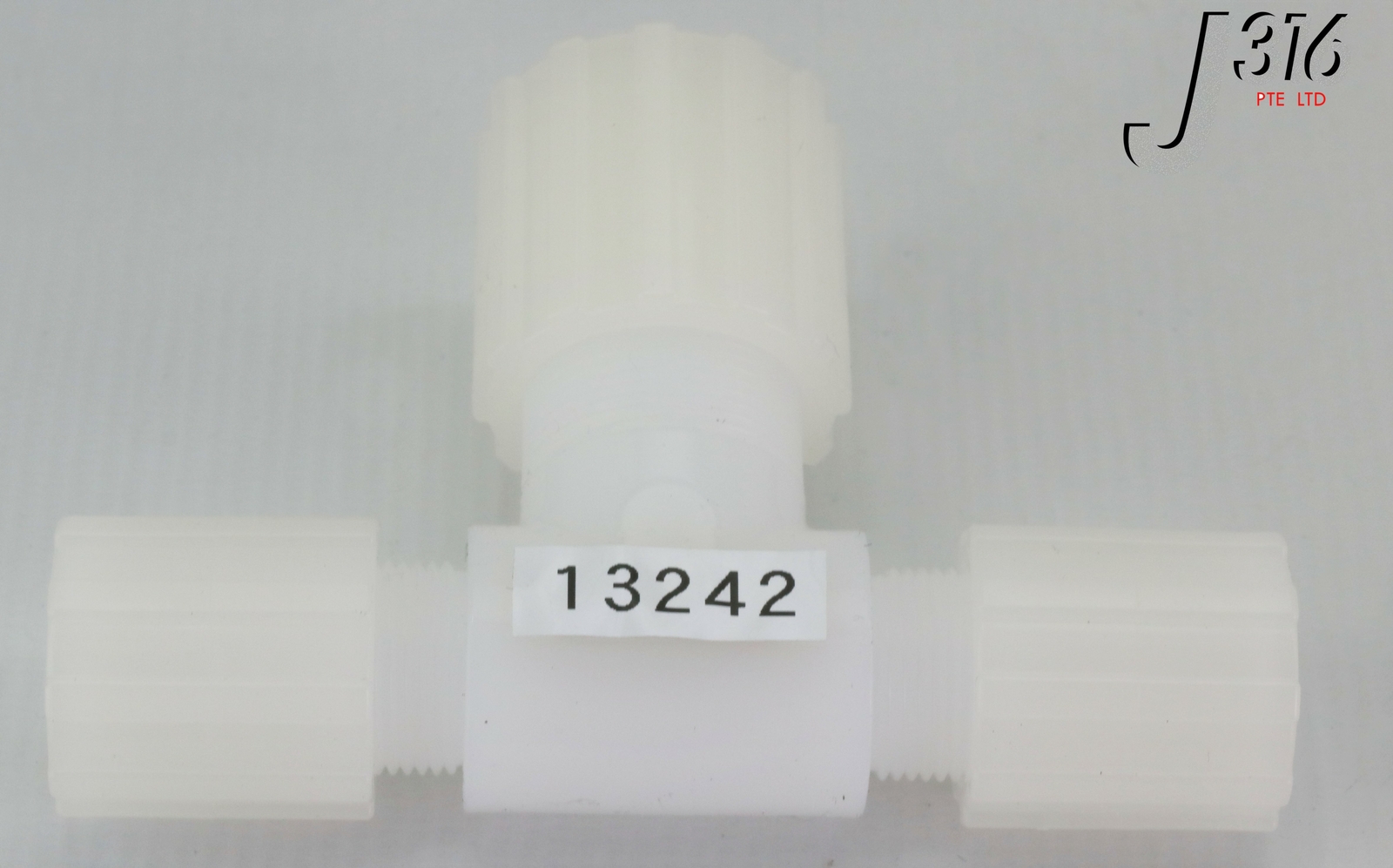 13242 ENTEGRIS FLARETEK TEE UNION, ½" X ¾" X ½", 0.38" ORIFICE(NEW) UT8 ...