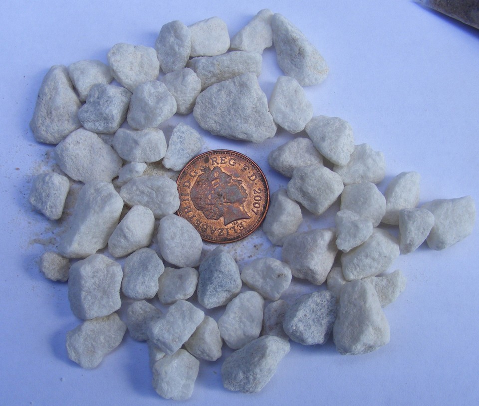 50g Packet Large White Stones Tumdee Dolls House Miniature Garden ...