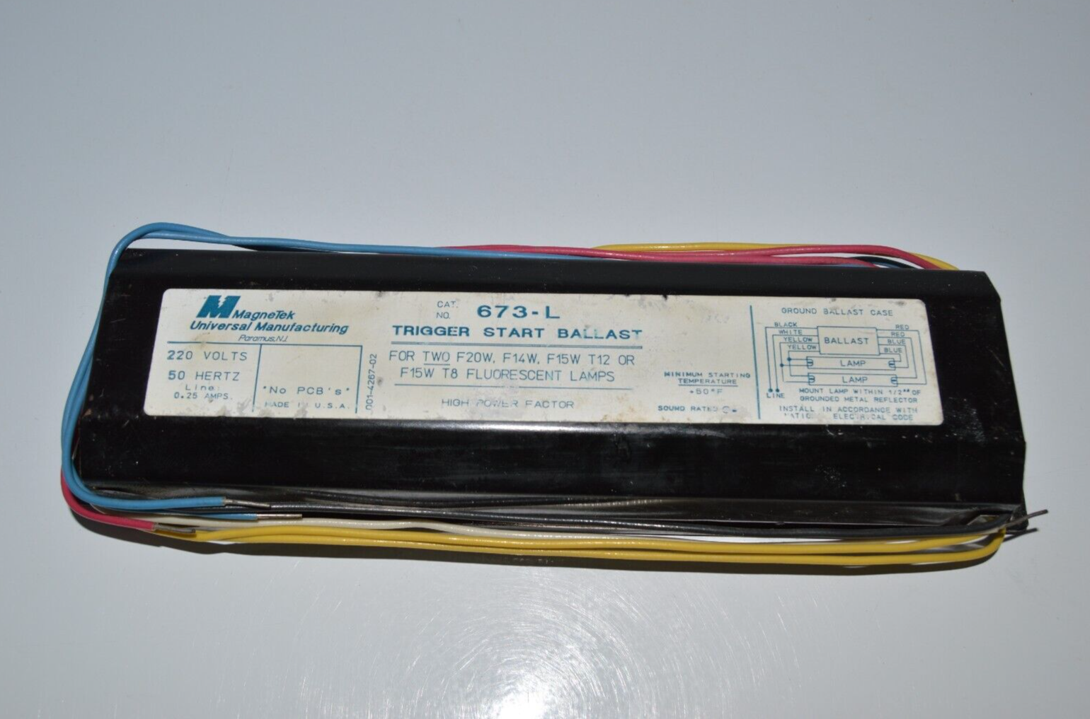 Magnetek 673-L Trigger Start Ballast for (2) F20W, F14W, F15W, T12 or ...