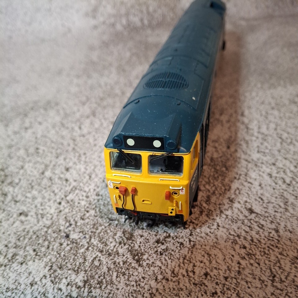 Hornby Class 50 No. 50013 'AGINCOURT' (R2486) [05] | eBay UK