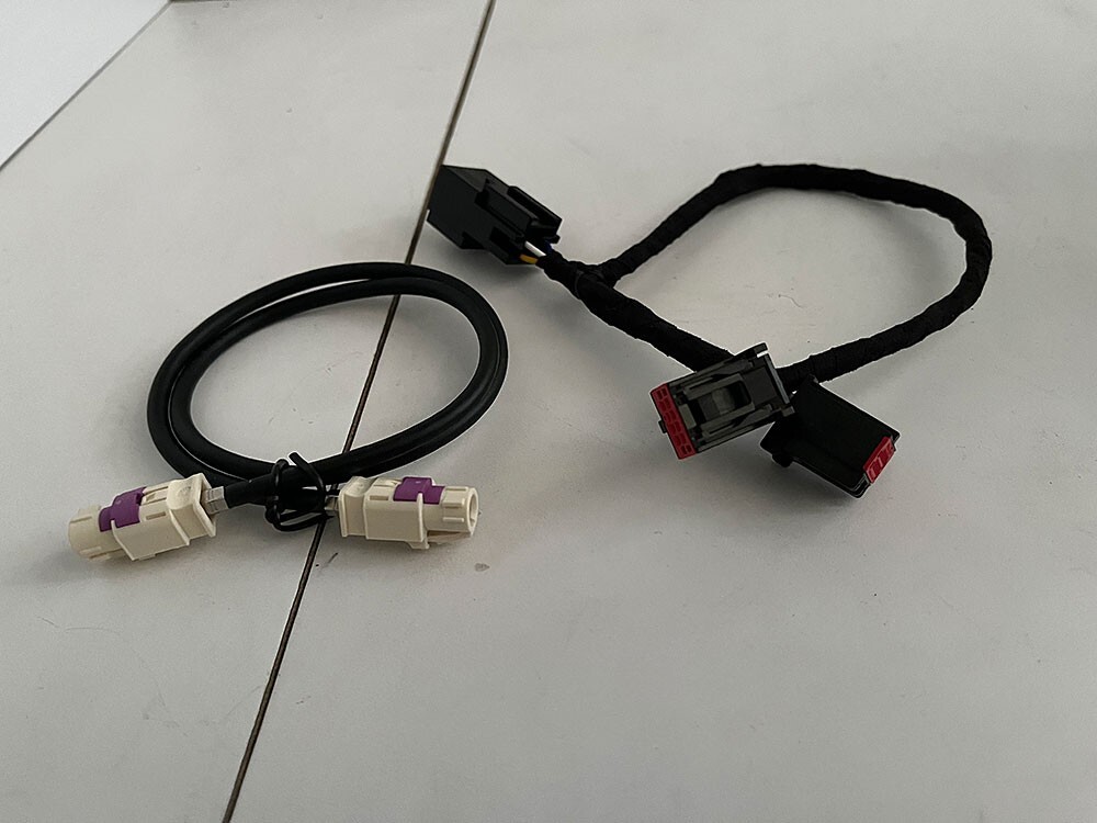 19-22 RAM (New Body) UAV UCONNECT 4C RADIO 8.4 DISASSOCIATED DISPLAY ...