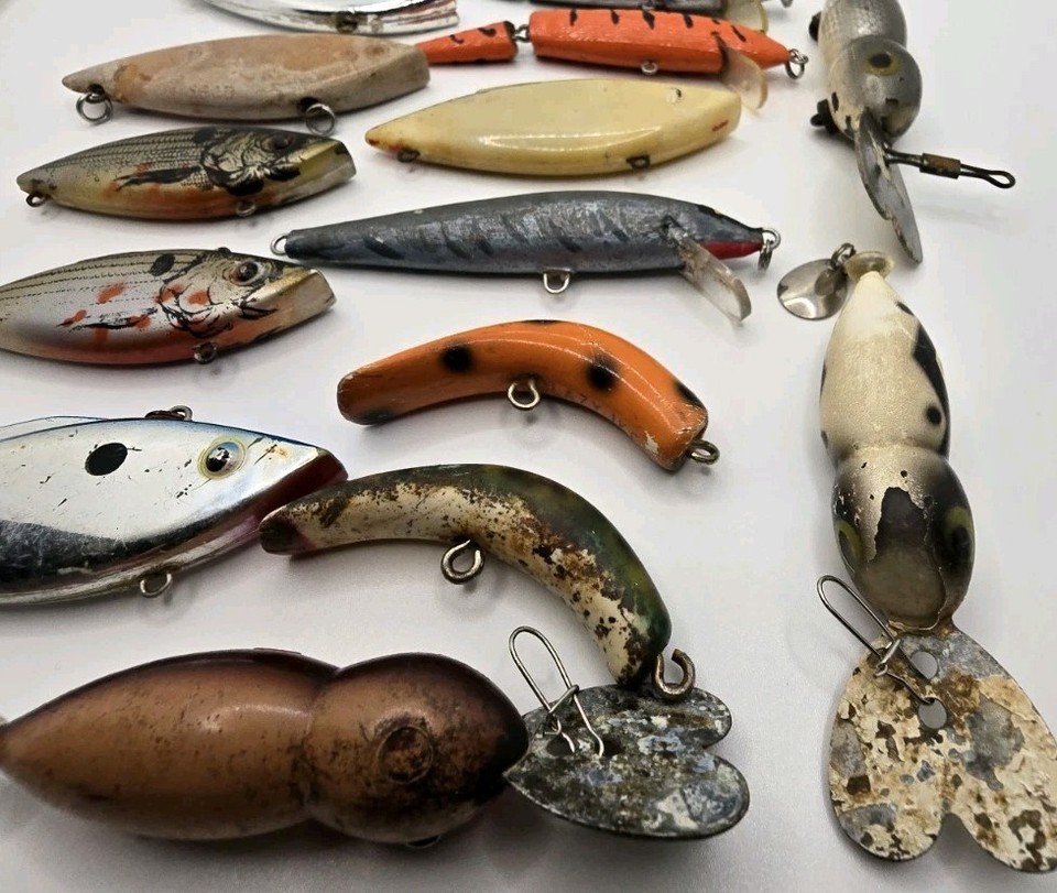 Lot of 14 Mixed Brands of Vintage Fishing Lures Cordell Lazy Ike ...