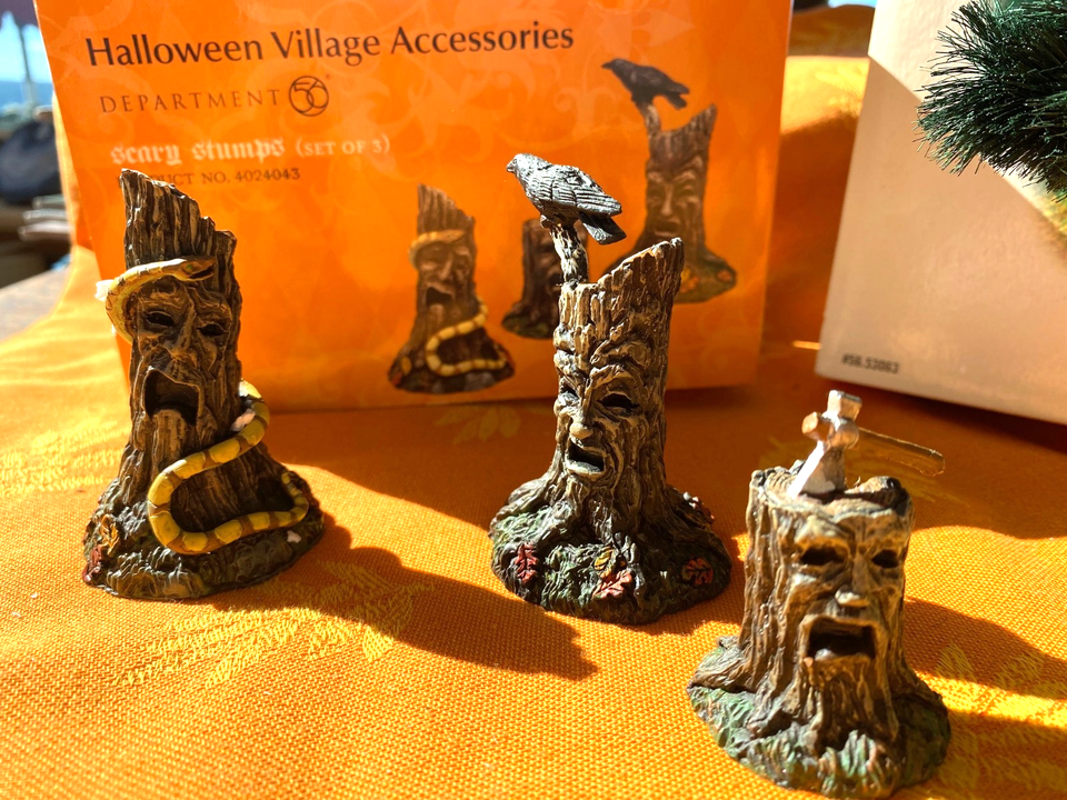Halloween Village Accessories, Scary Stumps and Spooky Totem, Dept 56 ...