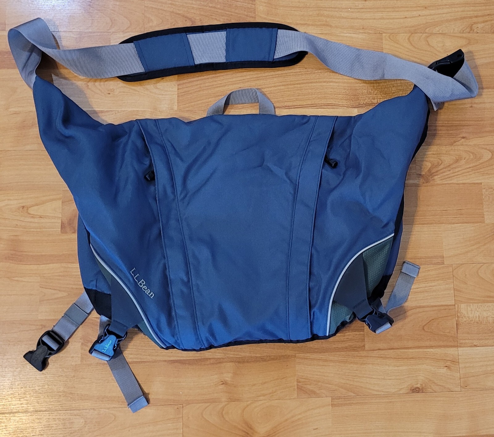 LL Bean Nylon Messenger Laptop Commuter Shoulder Bag Blue VTG Lots Of ...