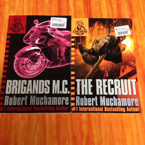 Brigands M. C. / The Recruit(CHERUB)-Robert Muchamore-Paperback 9780340956465 | eBay