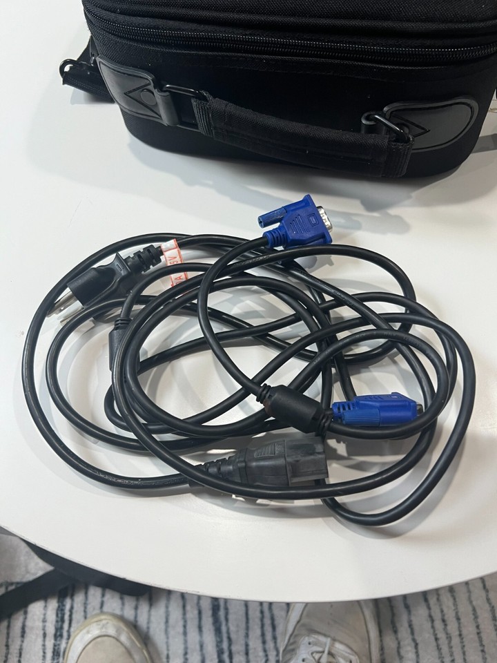 Optoma EP719 DLP Portable Projector 796435116071| eBay