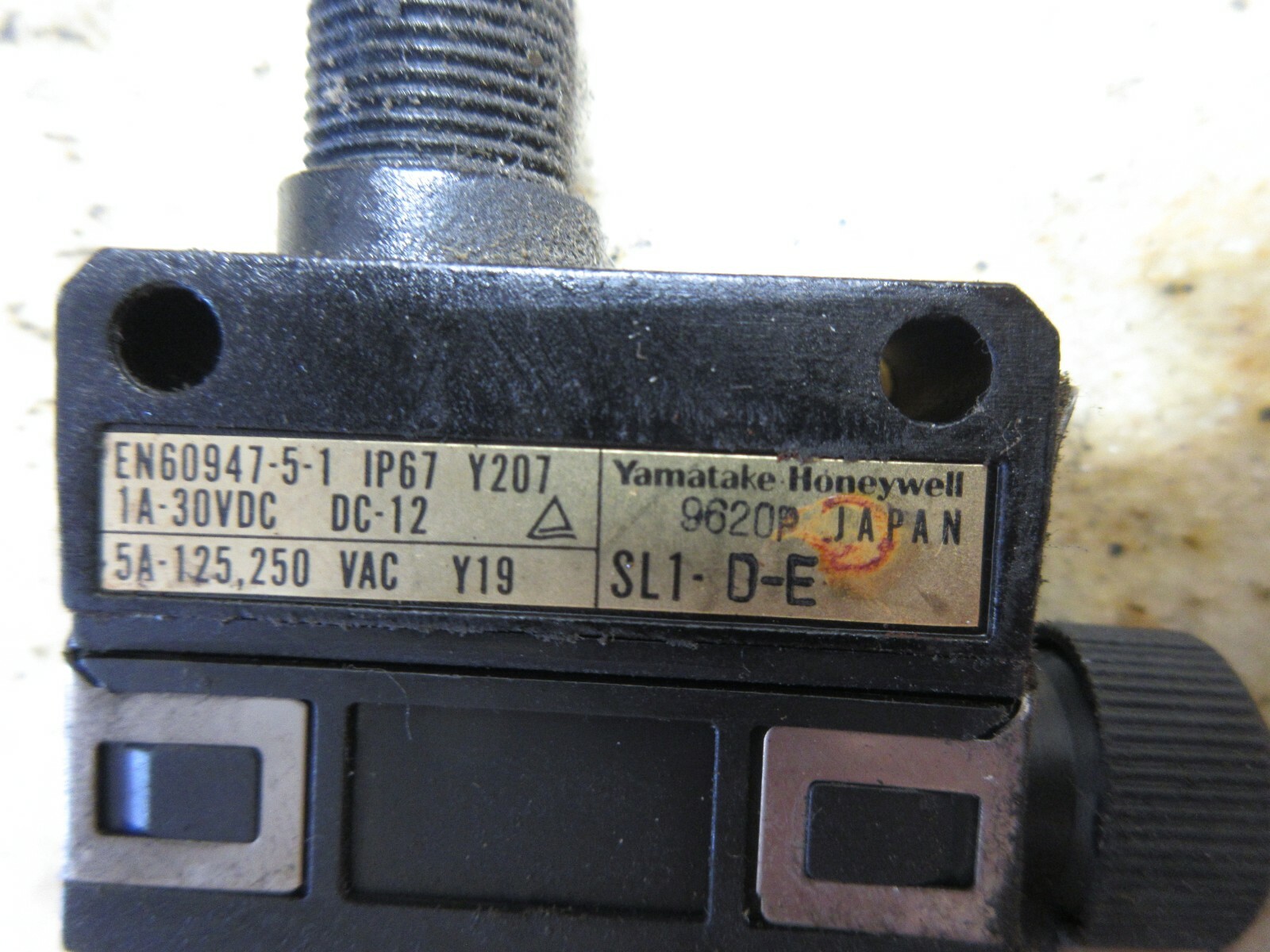 YAMATAKE HONEYWELL LIMIT SWITCH SL1-D-E Y207 SL1-D-E IP67 HITACH SEIKI ...