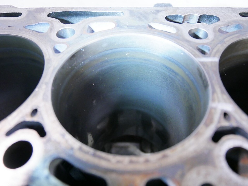 Engine block for Seat Skoda VW Leon Octavia Passat 2.0 TDI CUPA CUP ...