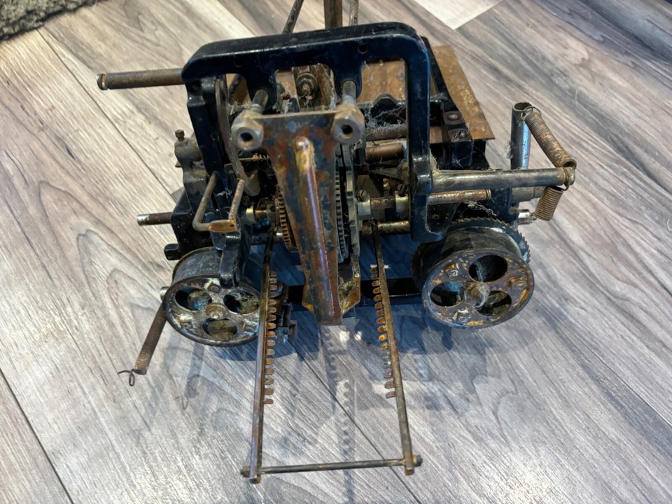 Vintage cincinnati clocking in machine time card reader No 5 mechanism ...