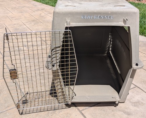 Petmate Vari Kennel - Extra Large Crate: pets 70-95 lbs, 40x27x30 ...